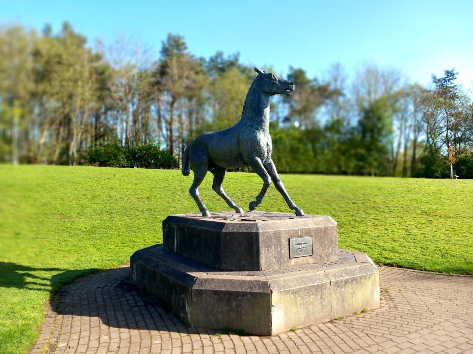 JCB Lakeside Walk – DISCOVER EAST STAFFORDSHIRE