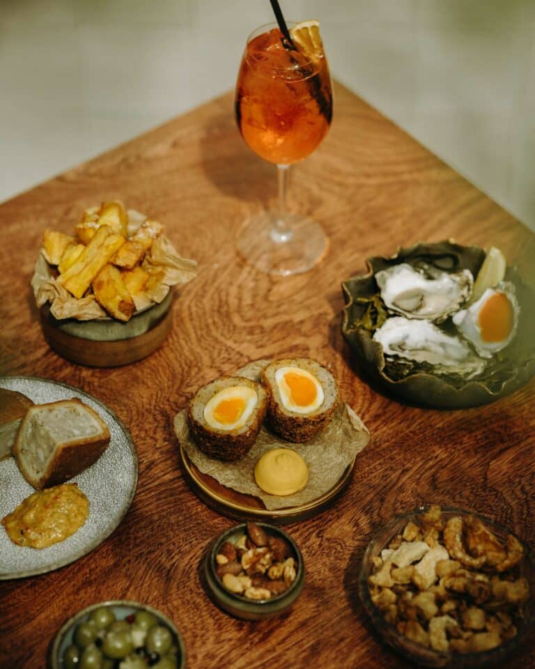 The Two Pigs – DISCOVER EAST STAFFORDSHIRE