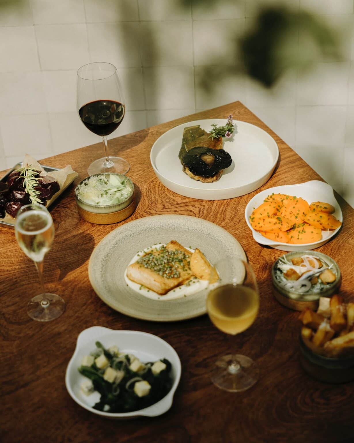 The Two Pigs – DISCOVER EAST STAFFORDSHIRE